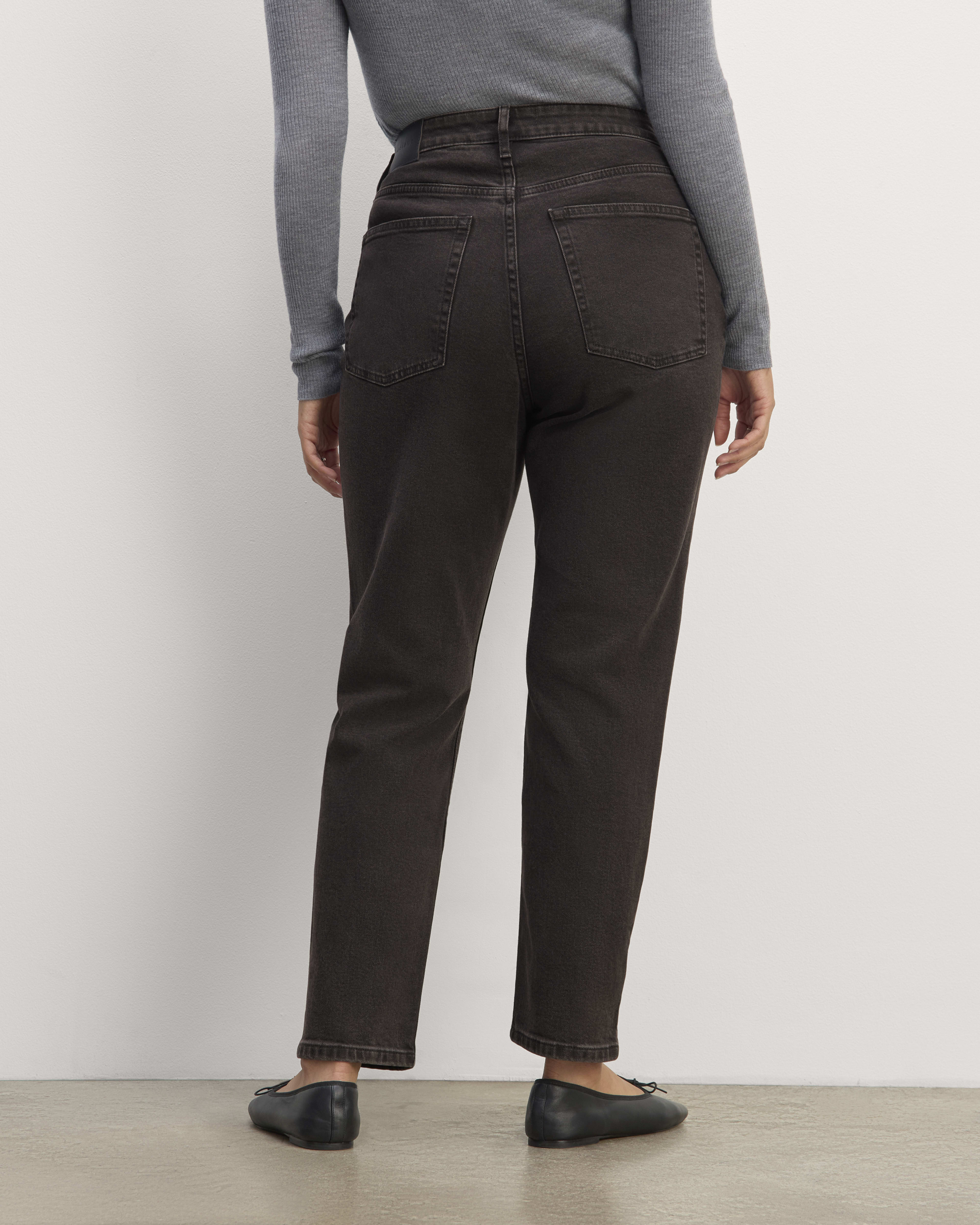 The Cheeky Hourglass Jean Washed Black – Everlane