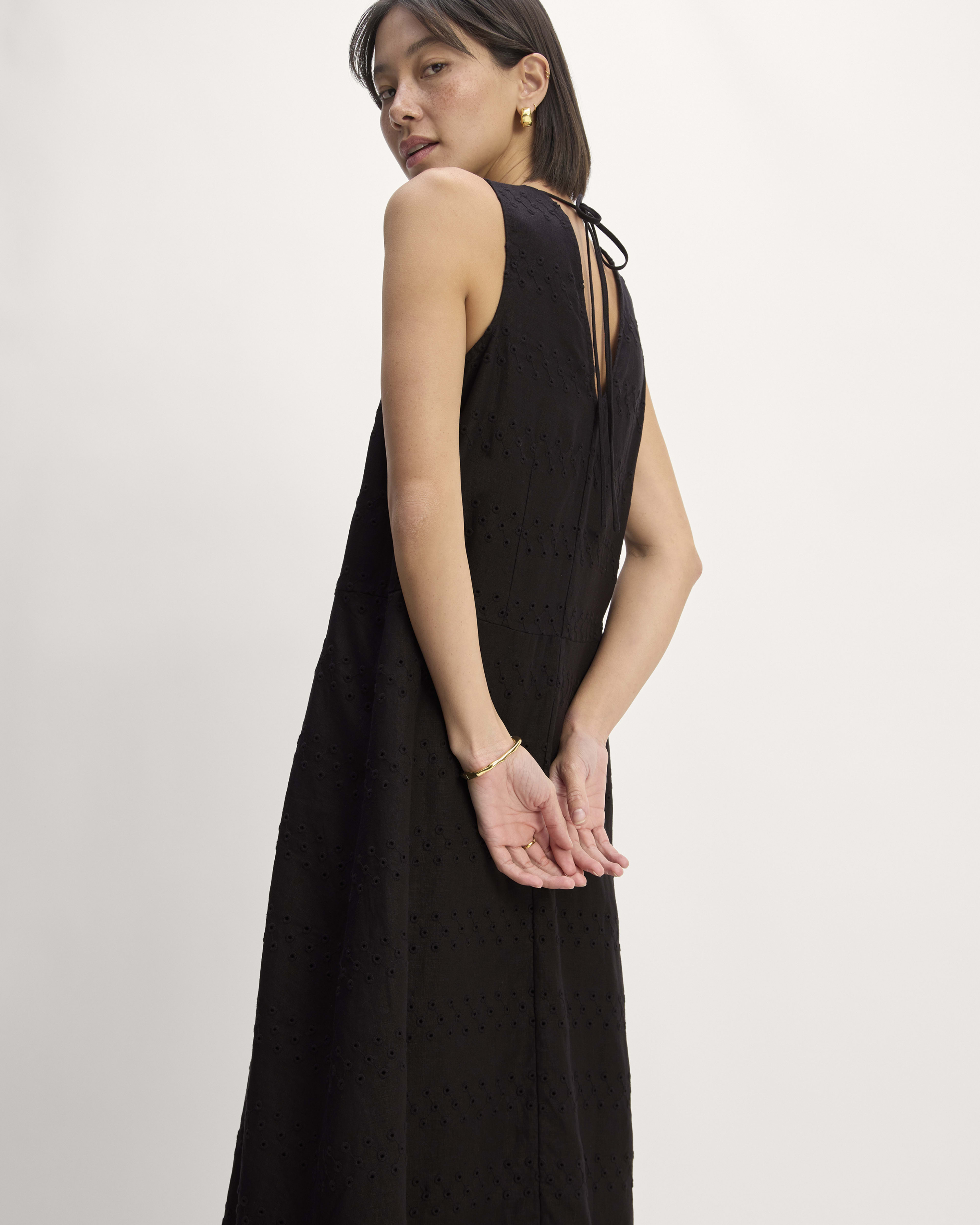 The Linen Eyelet Maxi Dress Black Eyelet – Everlane
