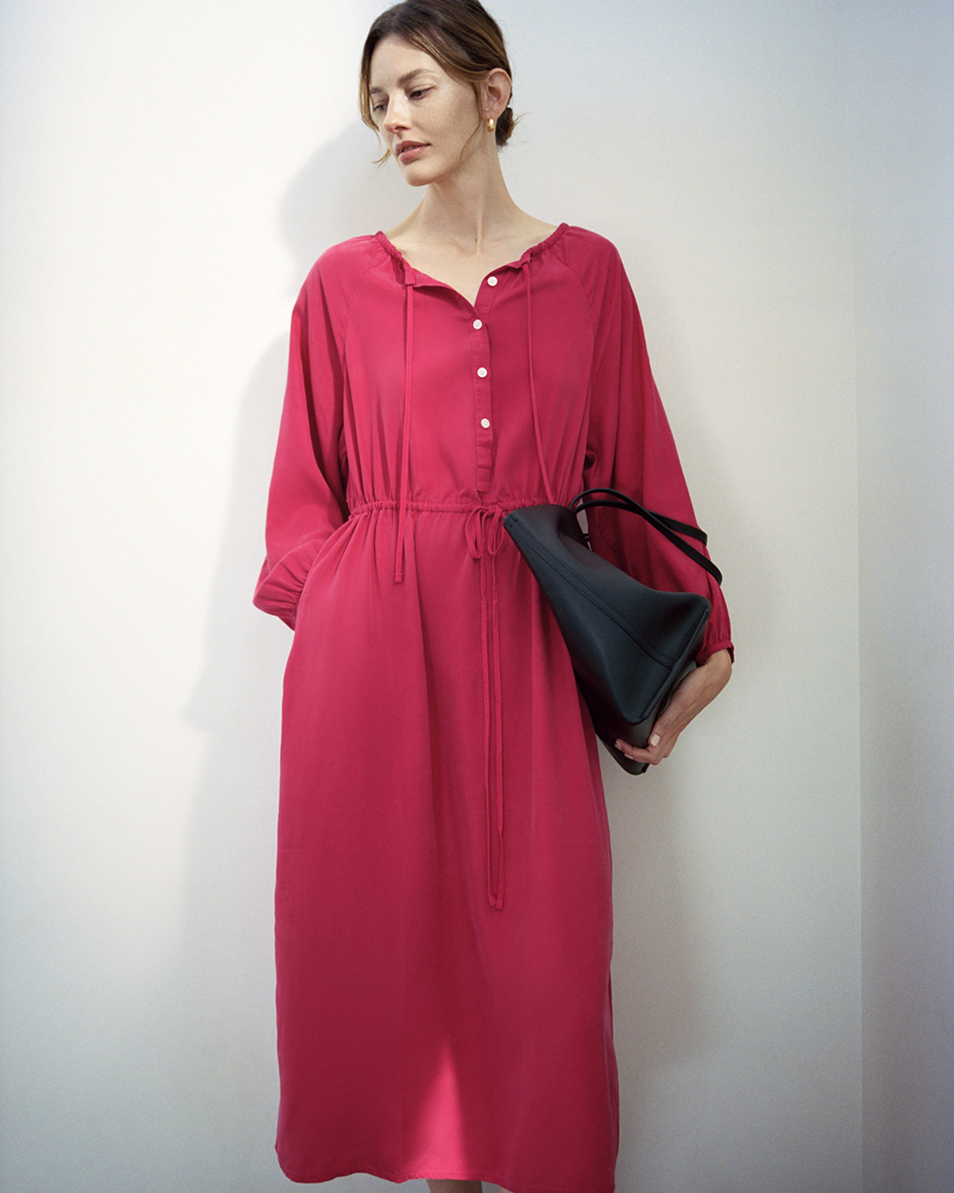 The TENCEL™ Gathered Maxi Dress Red Currant – Everlane