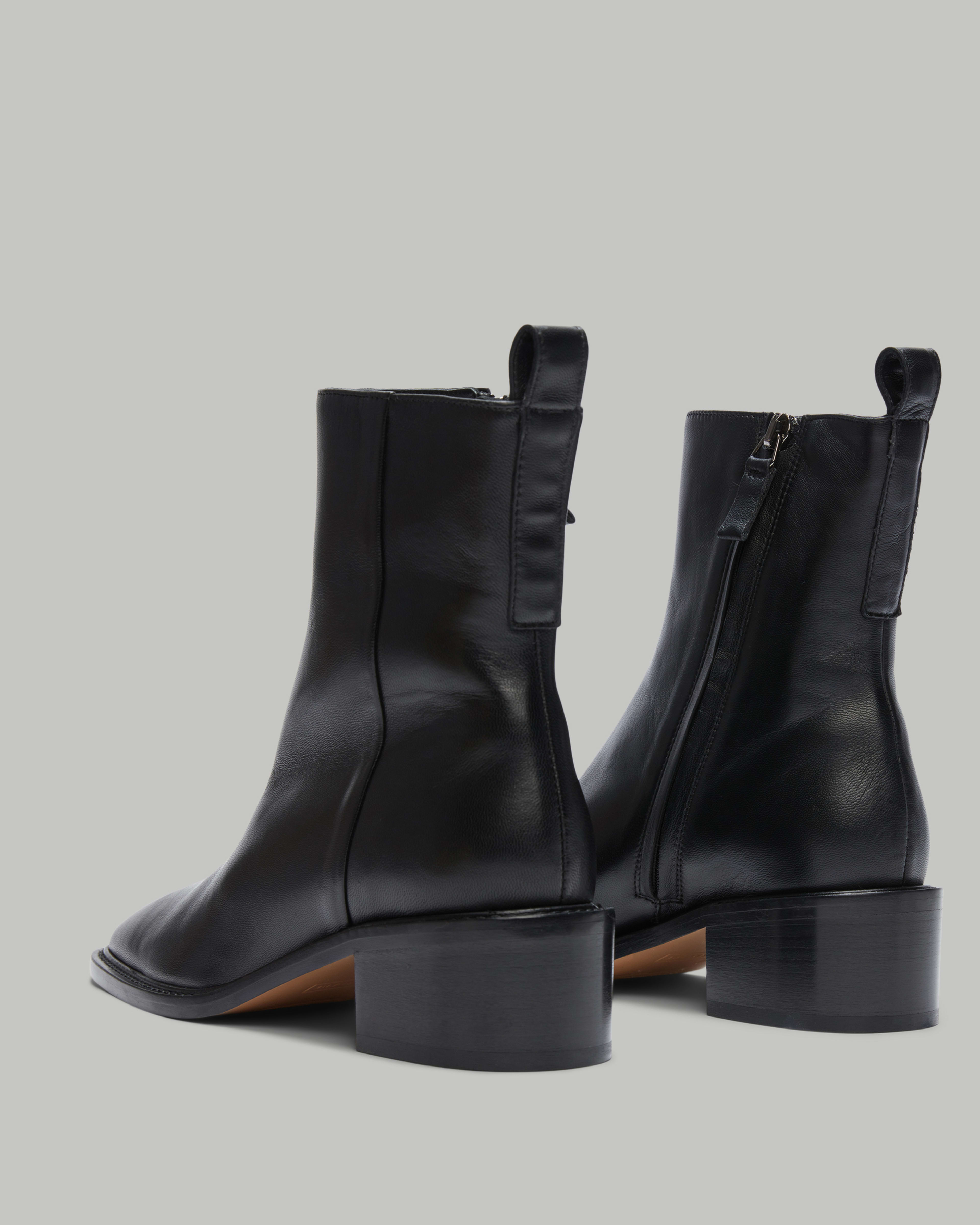 The City Boot Black – Everlane