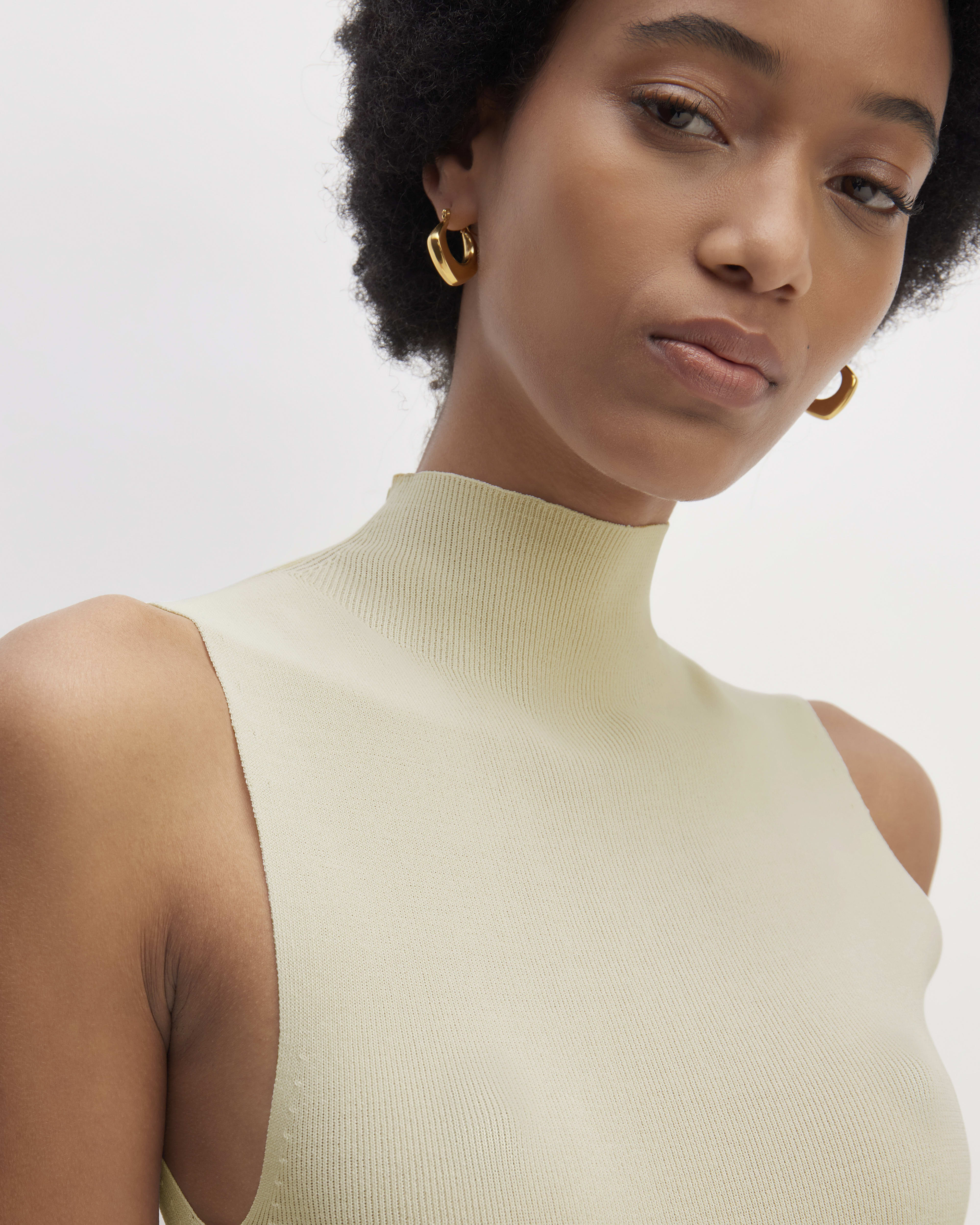 The Viscose Mock Neck Top | Beige – Everlane
