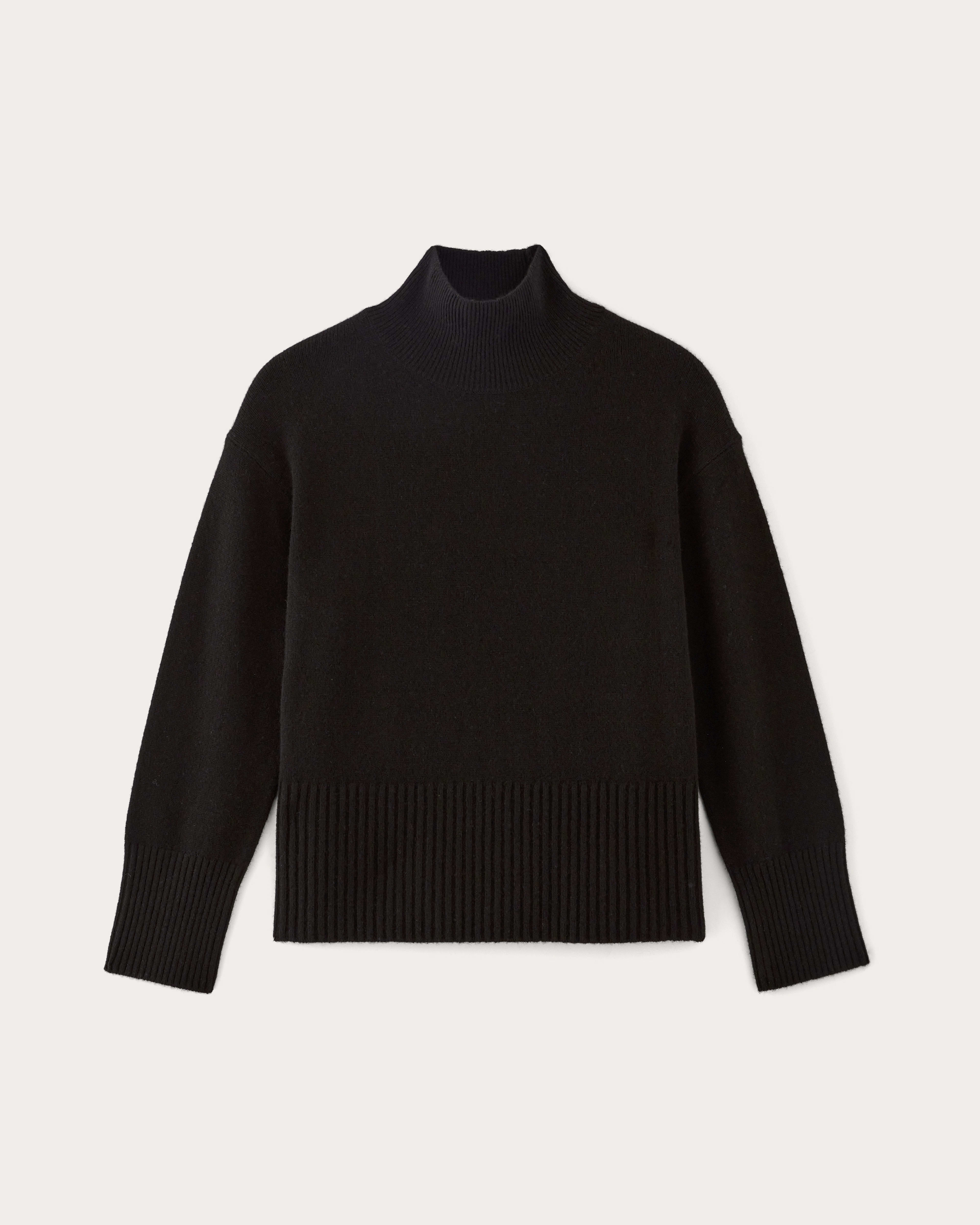 The Boxy Turtleneck in Cashmere Black – Everlane