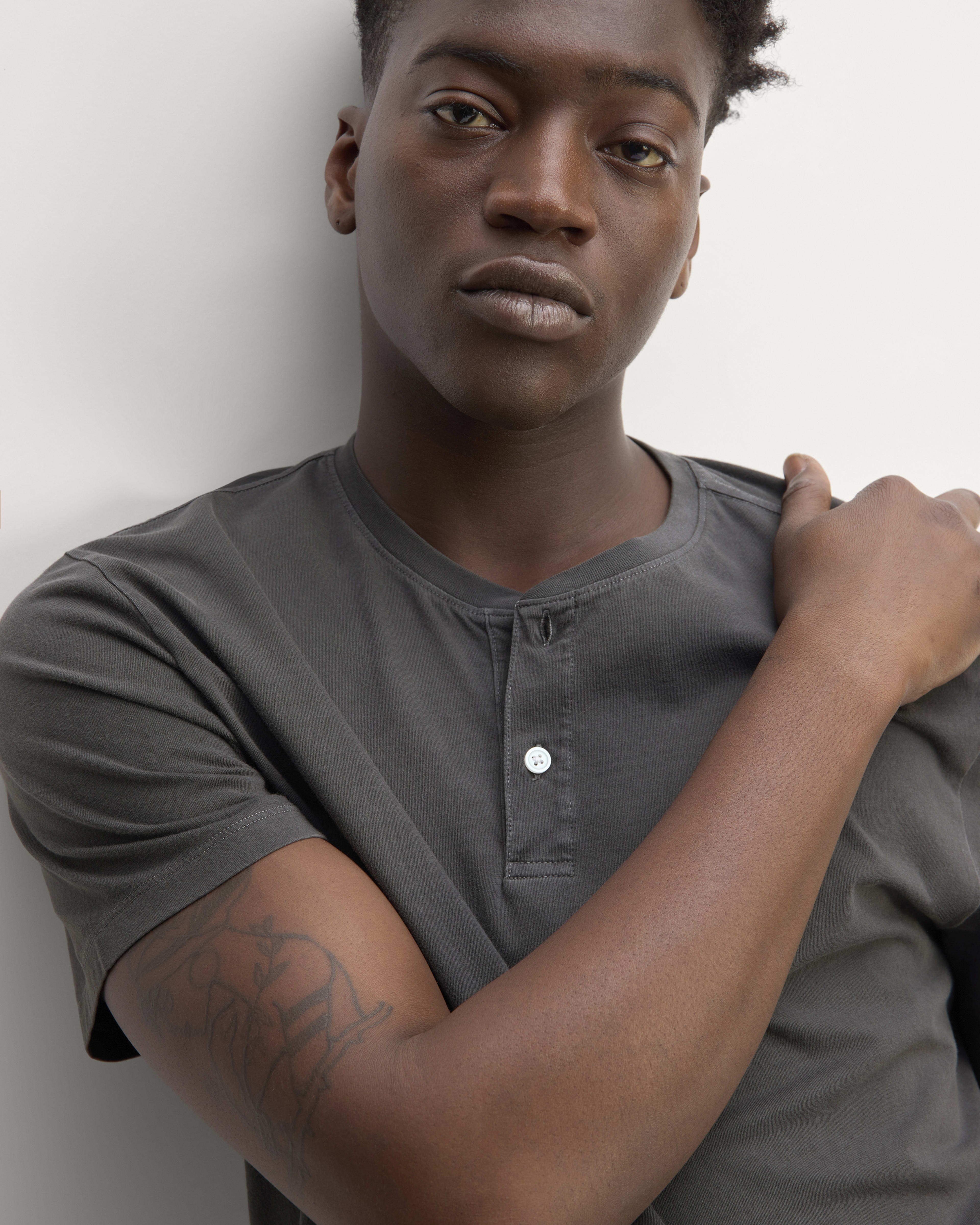 The Essential Organic Garment-Dyed Henley Black – Everlane