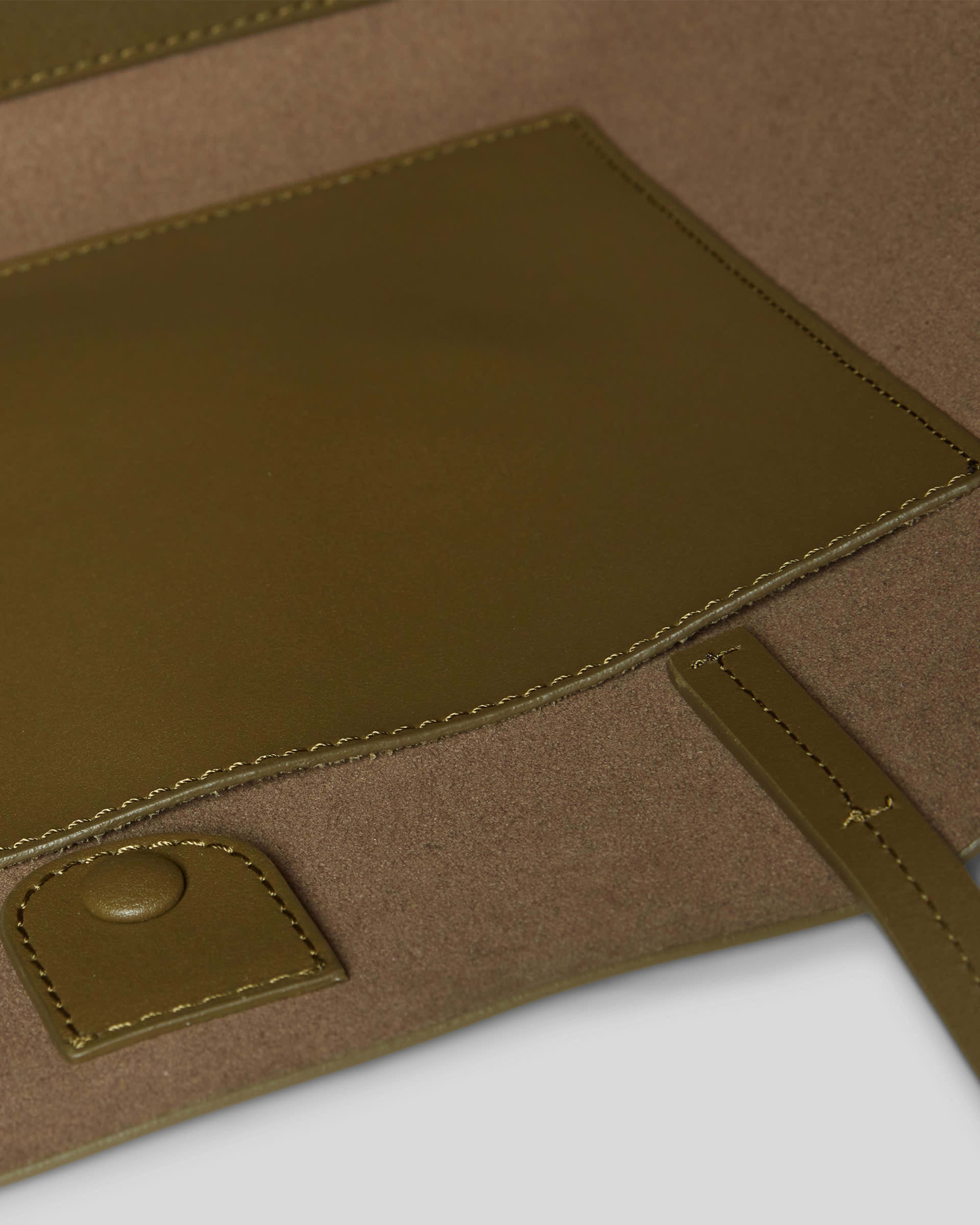 The Luxe Medium Italian Leather Tote Beech – Everlane