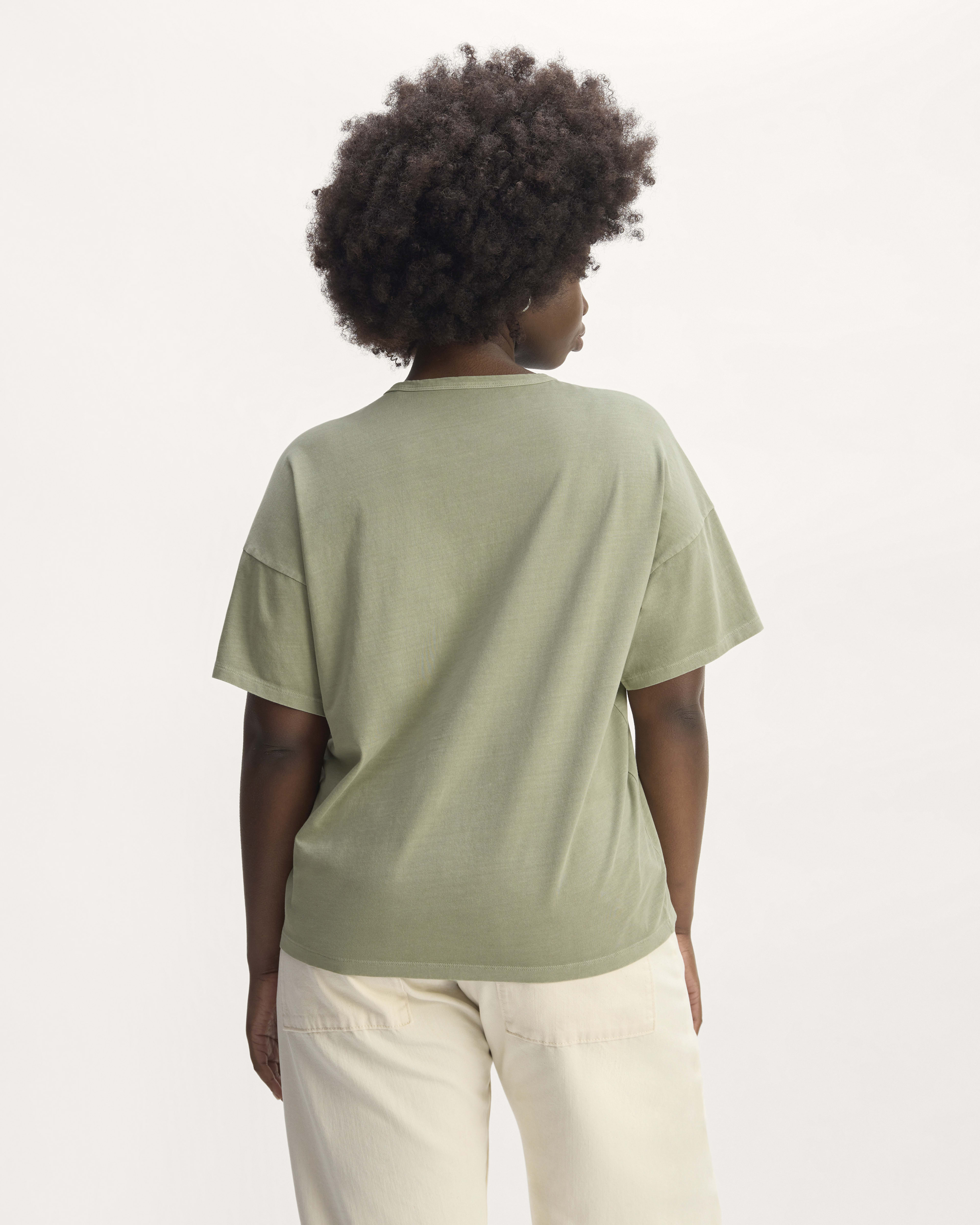 The Boyfriend Tee in Essential Cotton | Seagrass – Everlane