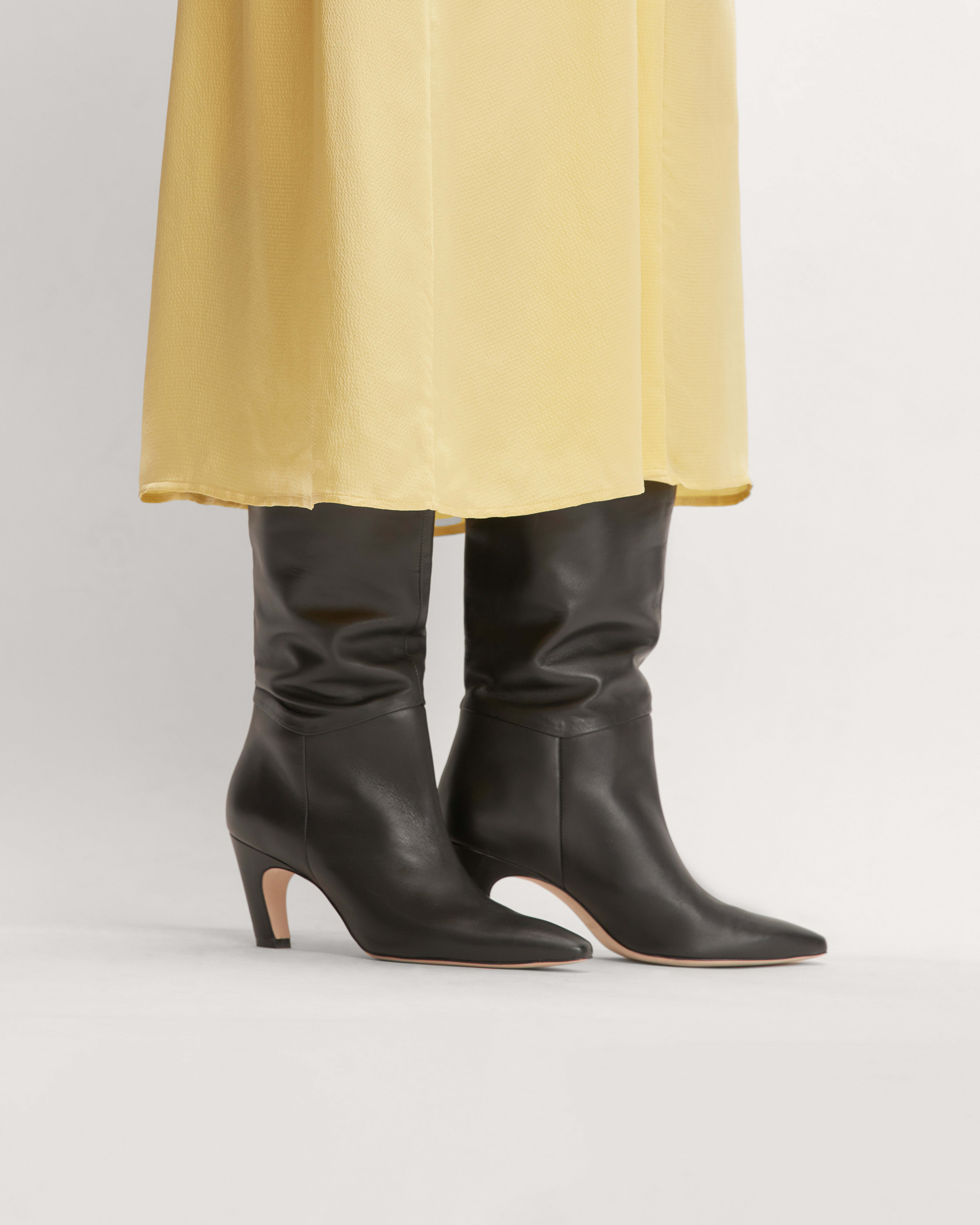 The Banana Boot | Black – Everlane