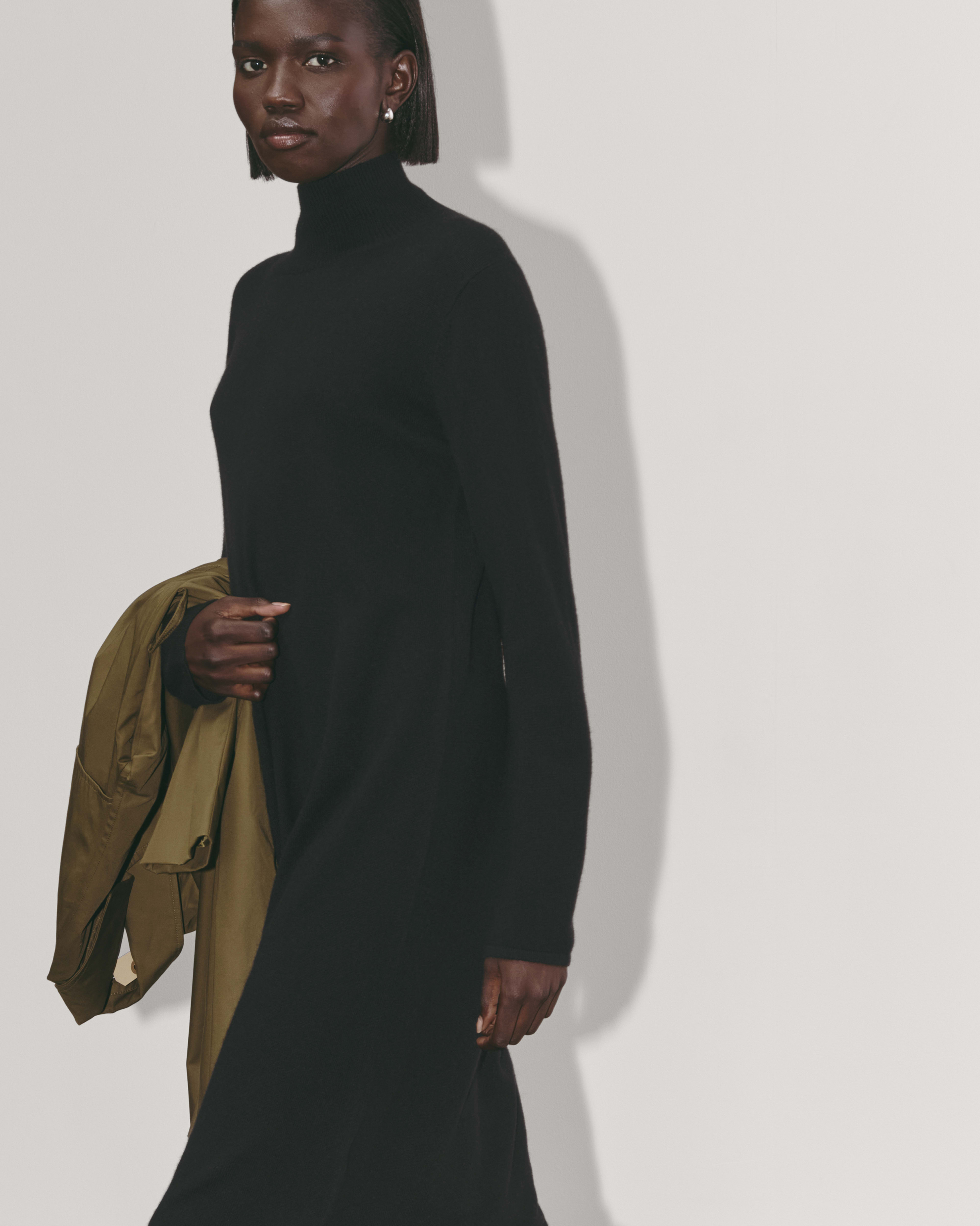 The Turtleneck Sweater Dress in Cashmere Black – Everlane