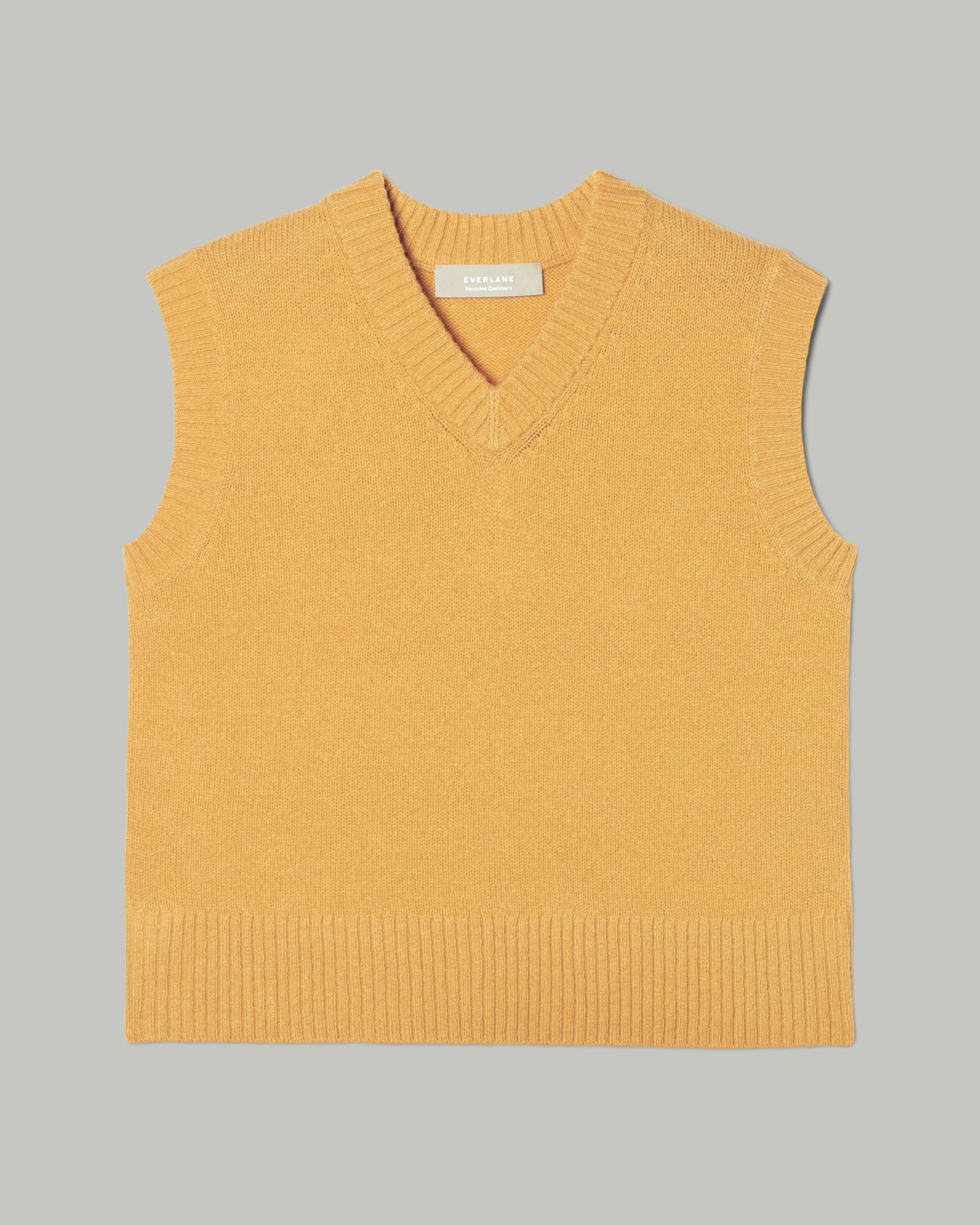 The Cashmere Vest Kumquat – Everlane