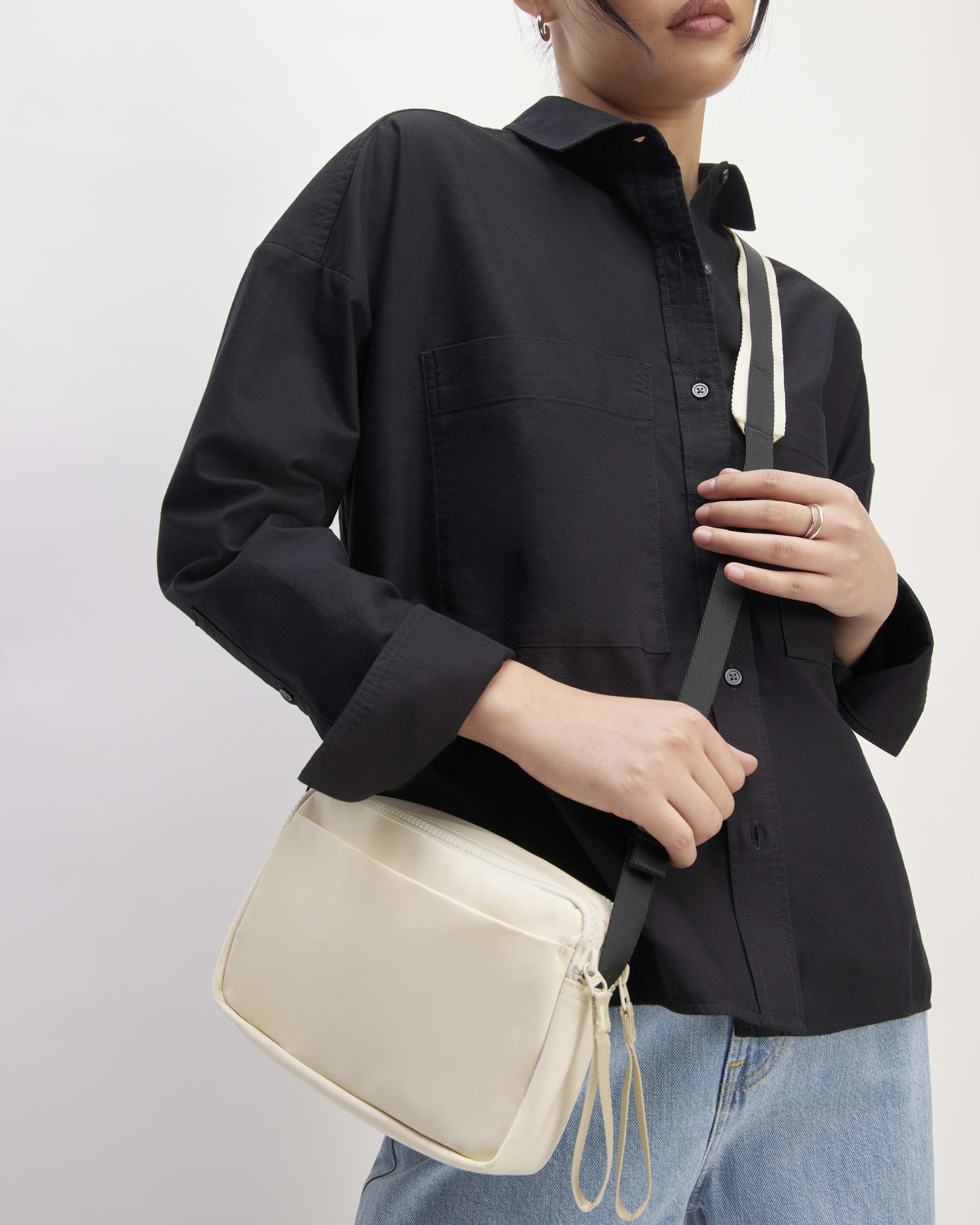 The Recycled Nylon Camera Bag | Parchment – Everlane