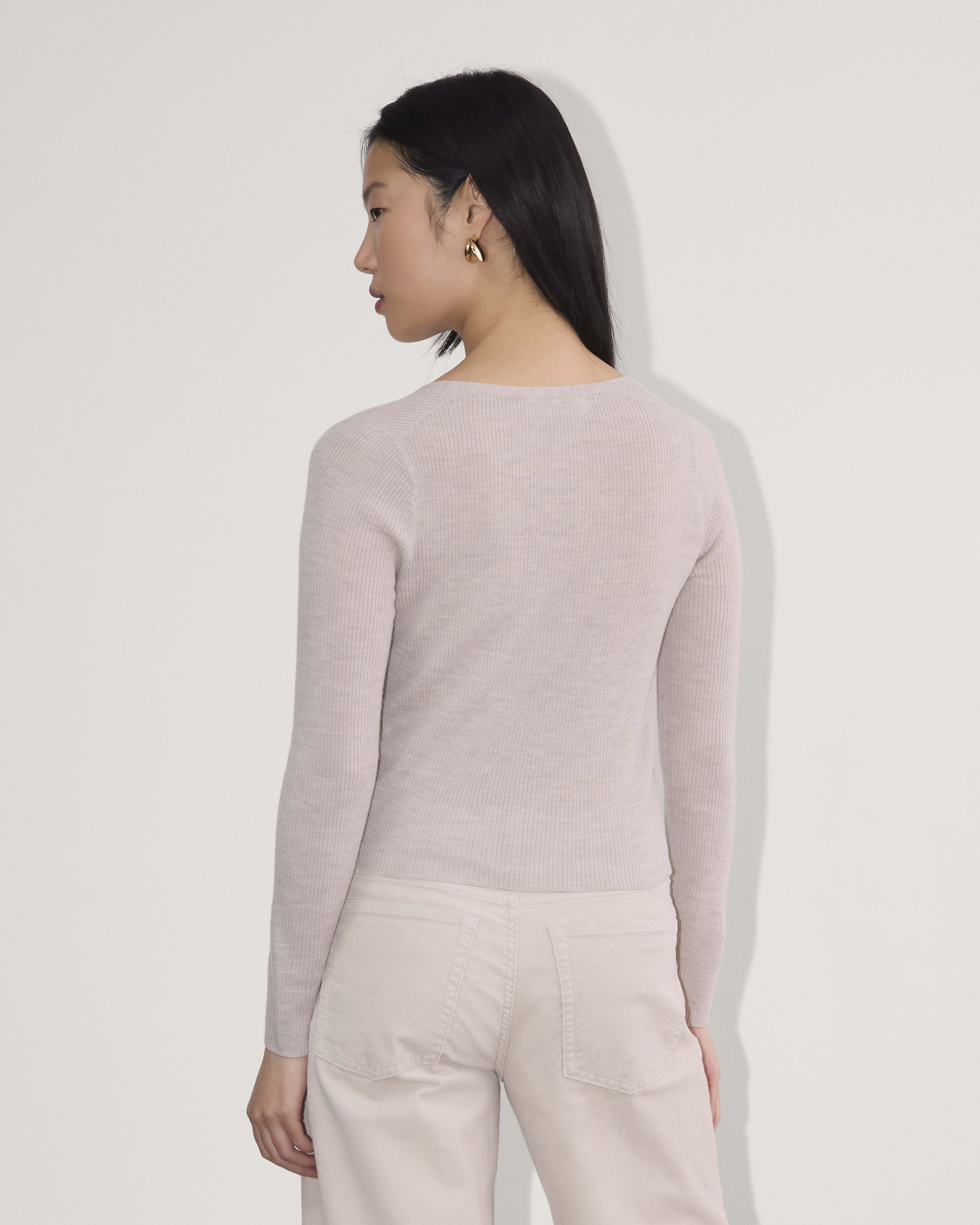 The Cardigan in Ultrasoft Merino Heather Oatmeal – Everlane
