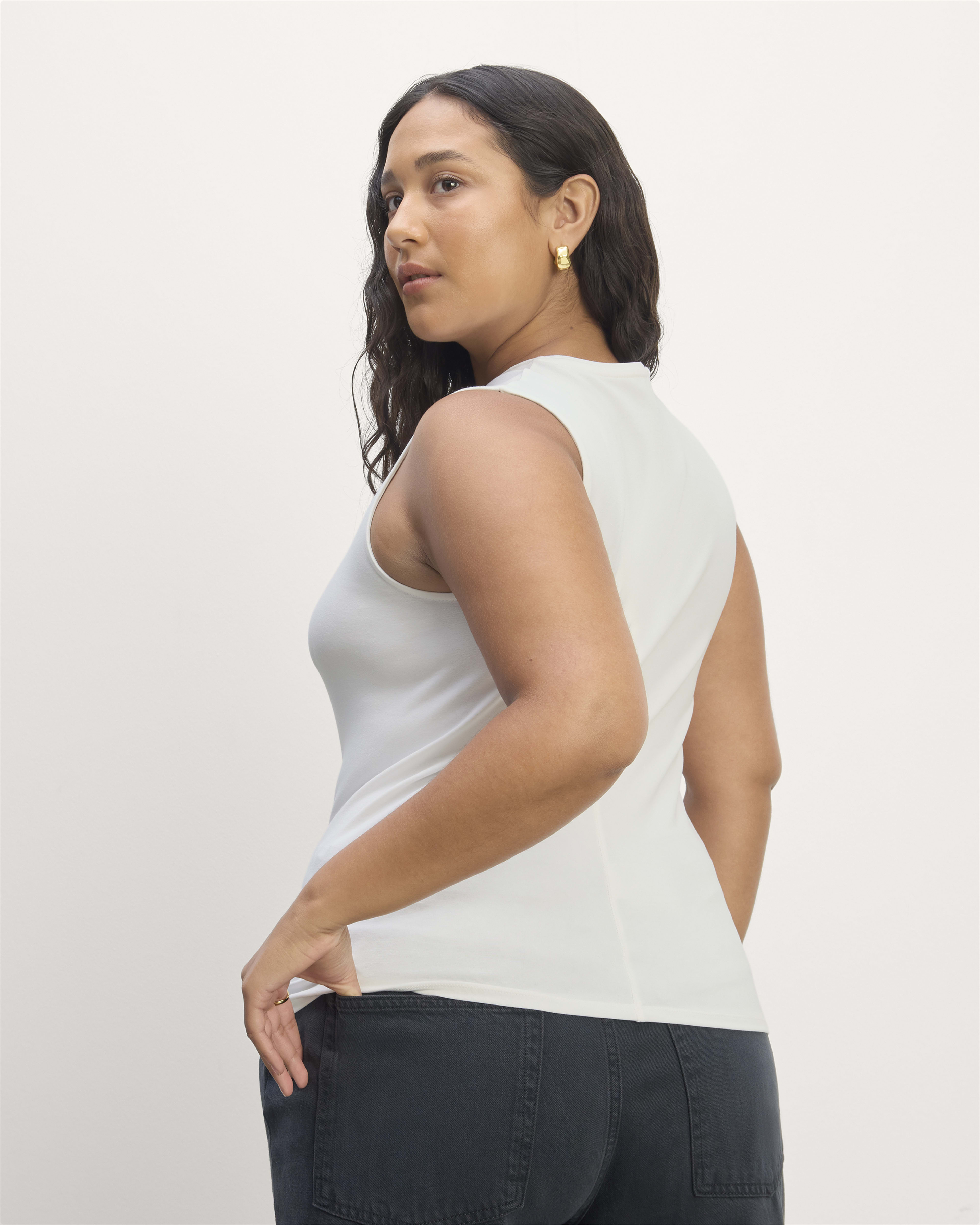 The Form Tank White – Everlane