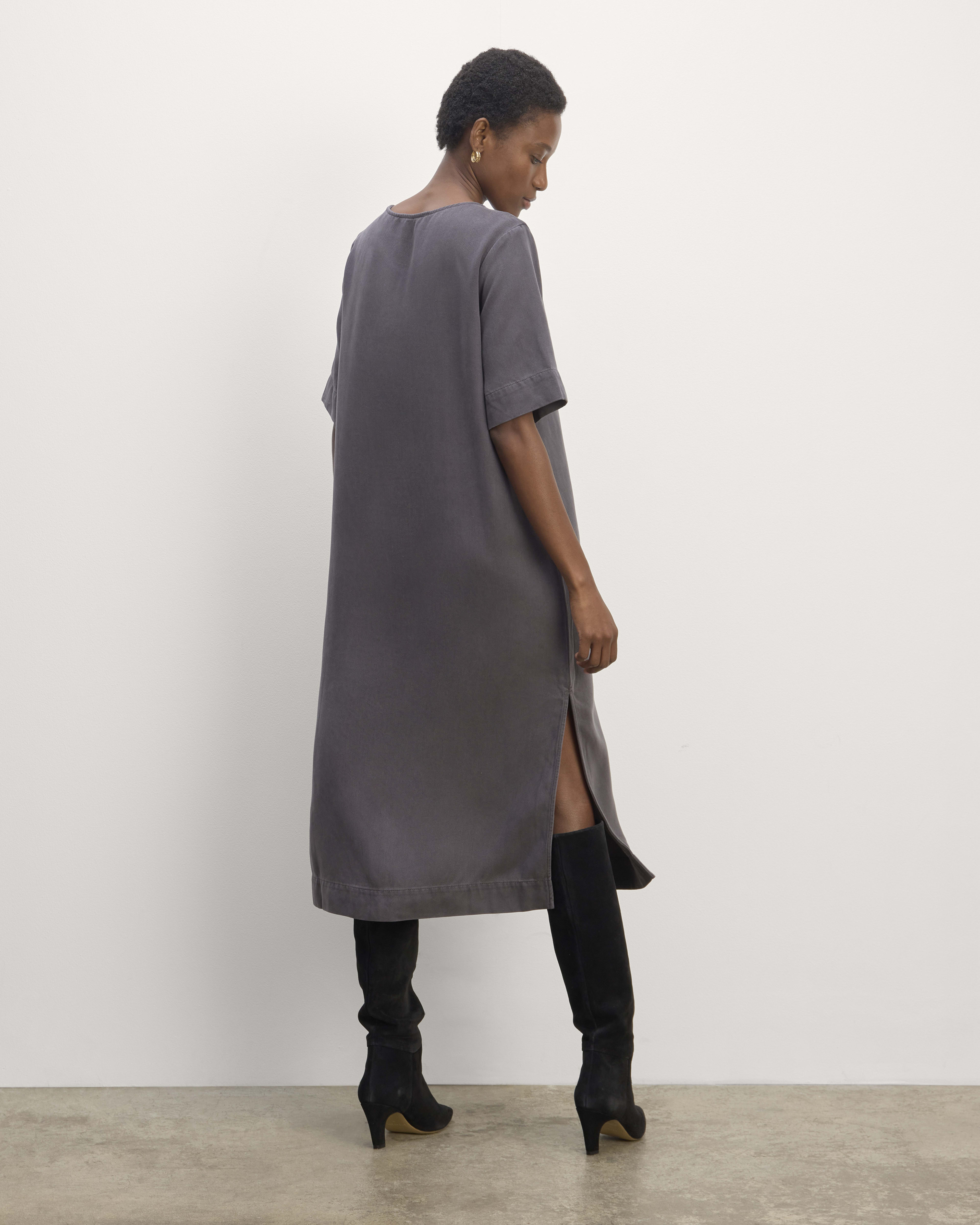 The Relaxed T-Shirt Dress in Buttersoft | Graphite – Everlane