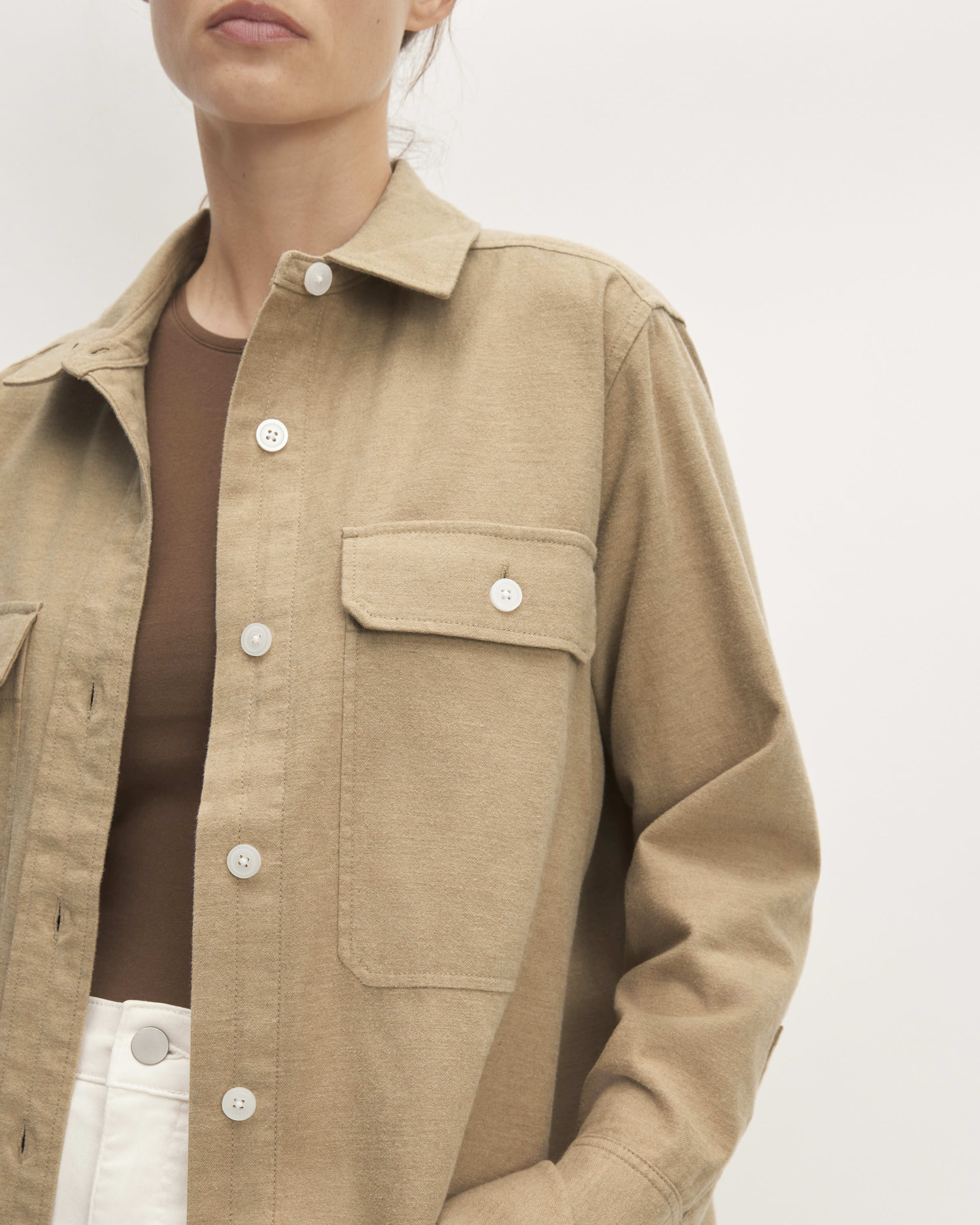 The Classic Cotton Flannel Shirt Heathered Dark Khaki – Everlane