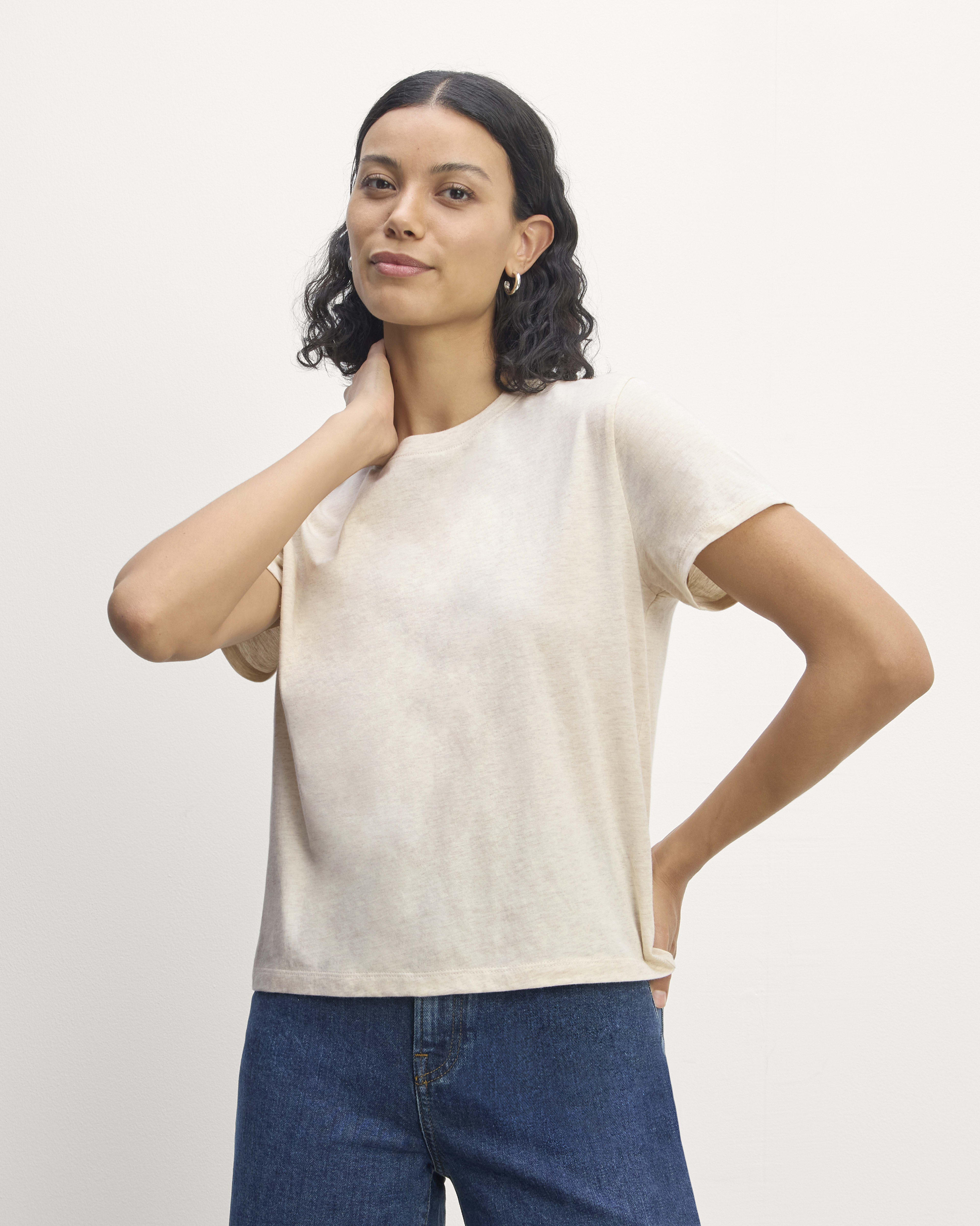 The Box-Cut Tee in Essential Cotton | Heathered Oat | No Pocket – Everlane