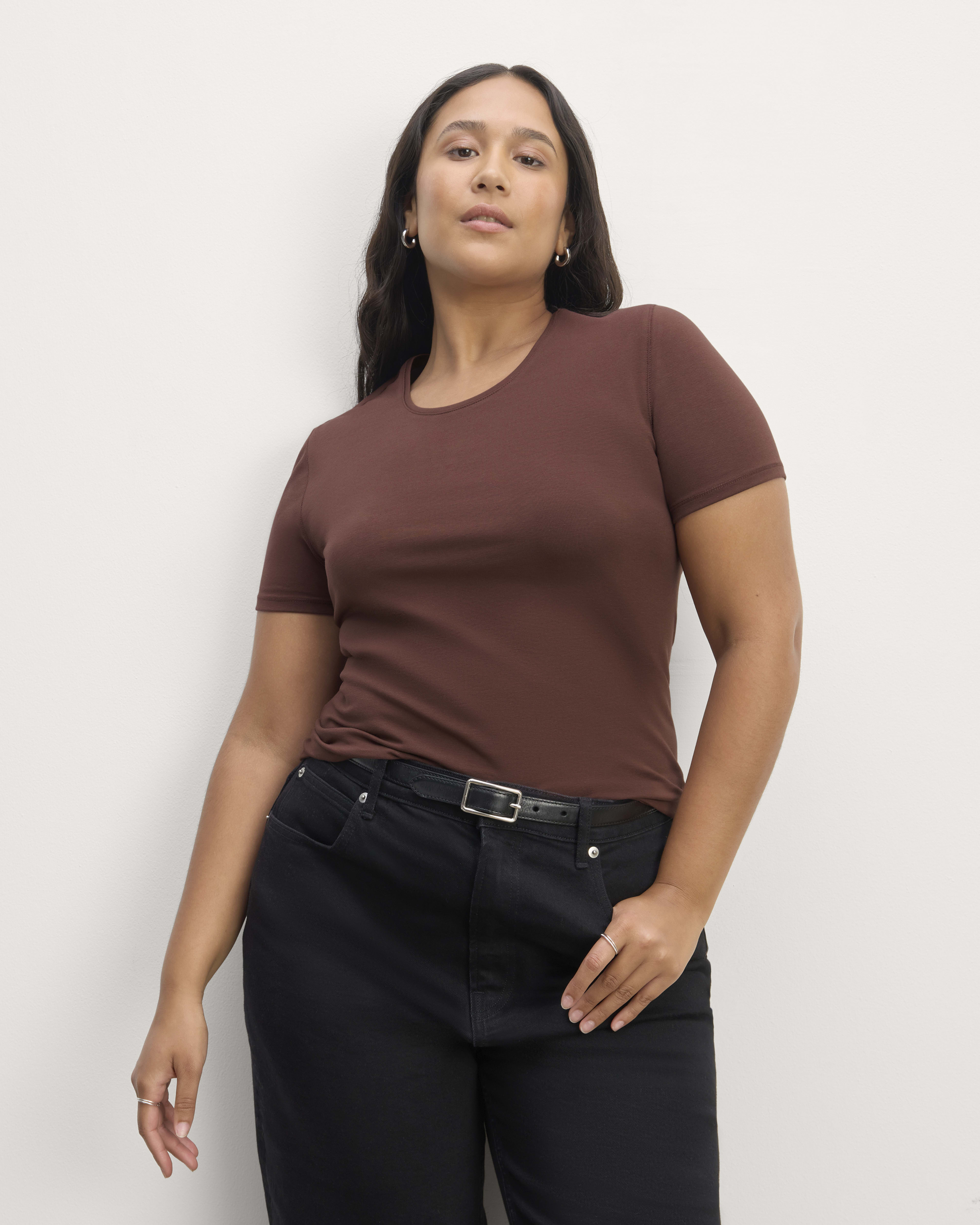 The Form Tee Dark Mahogany – Everlane