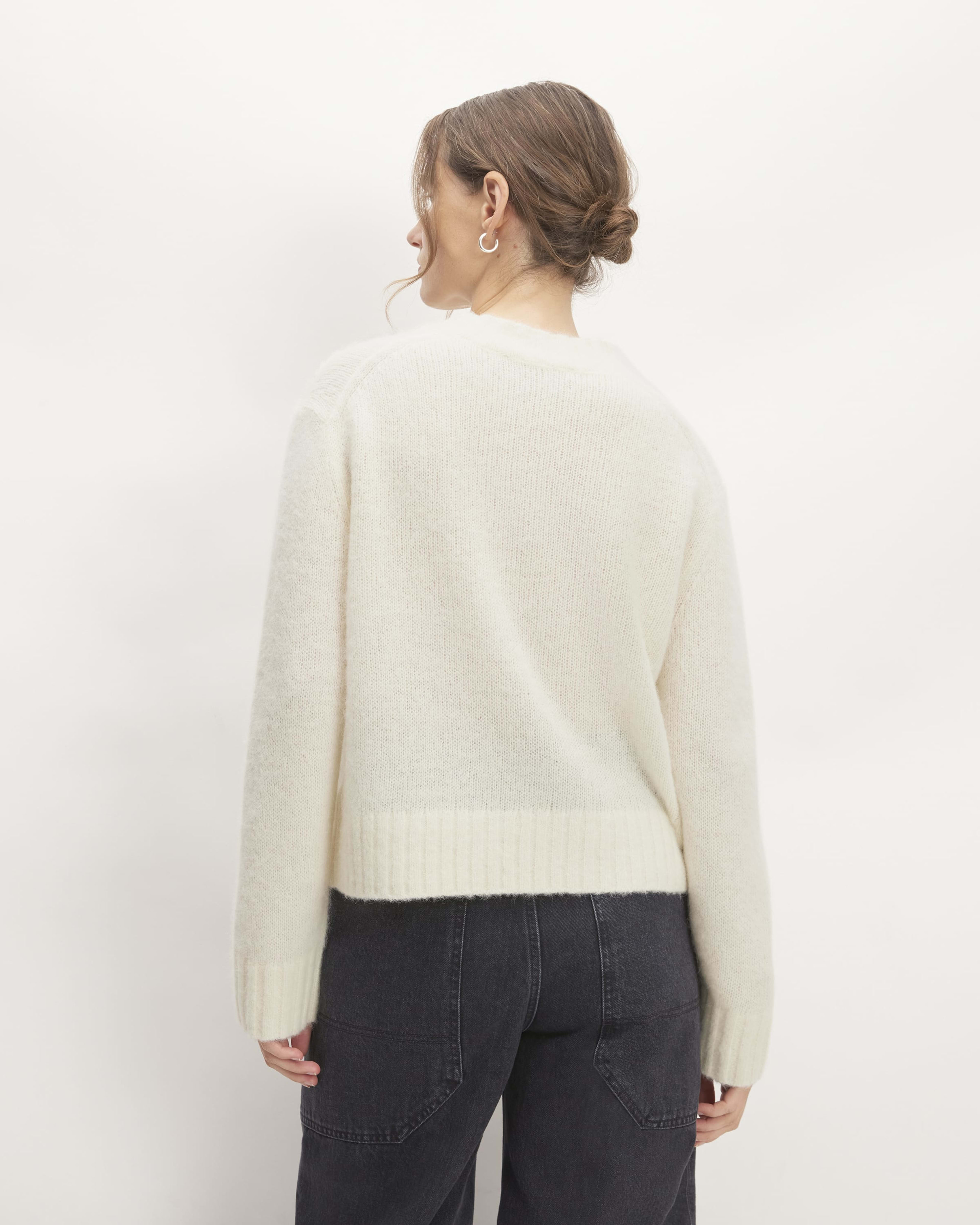 The Alpaca Cropped Crewneck Sweater Snow – Everlane