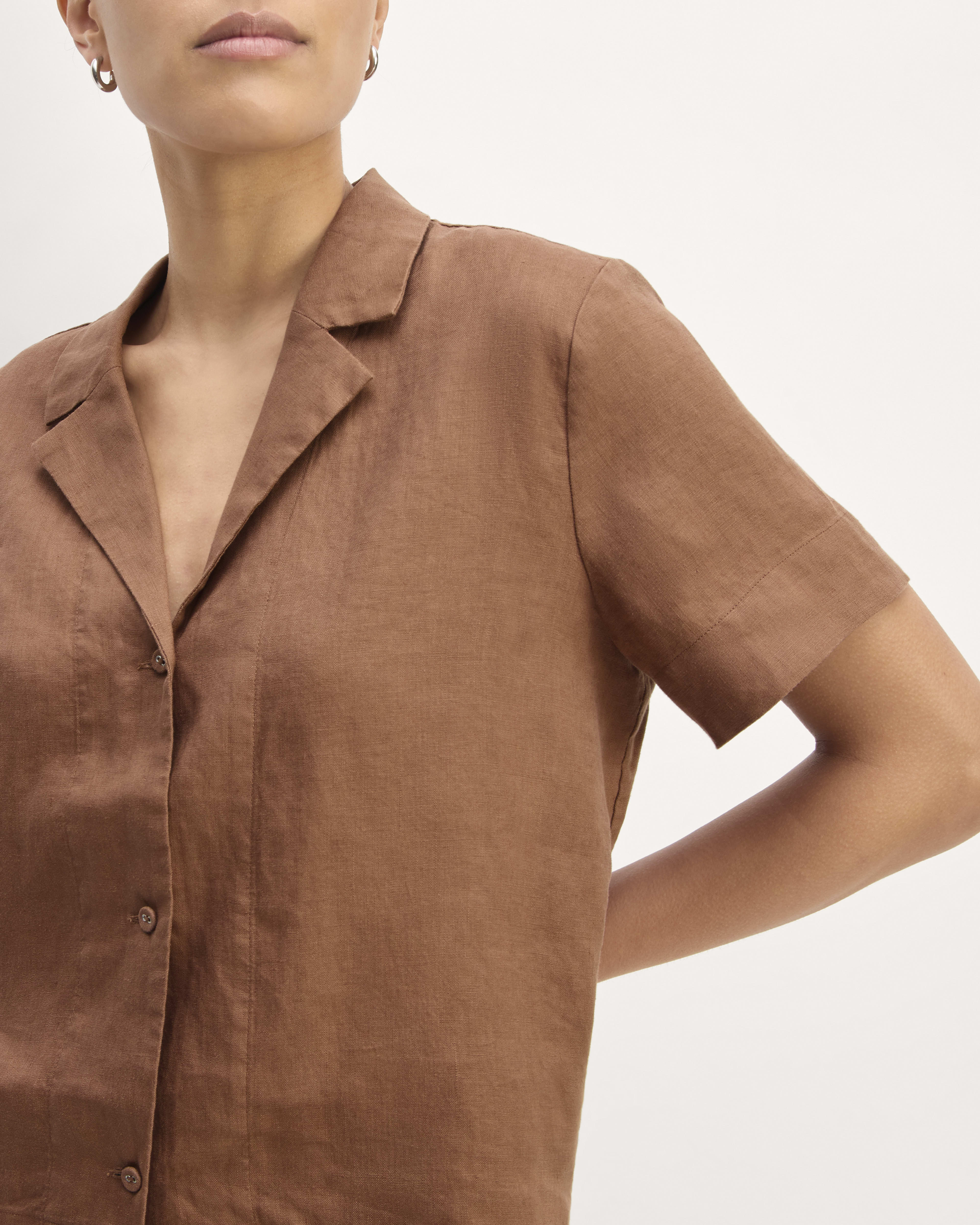 The Notch Shirt in Linen | Carob Brown – Everlane