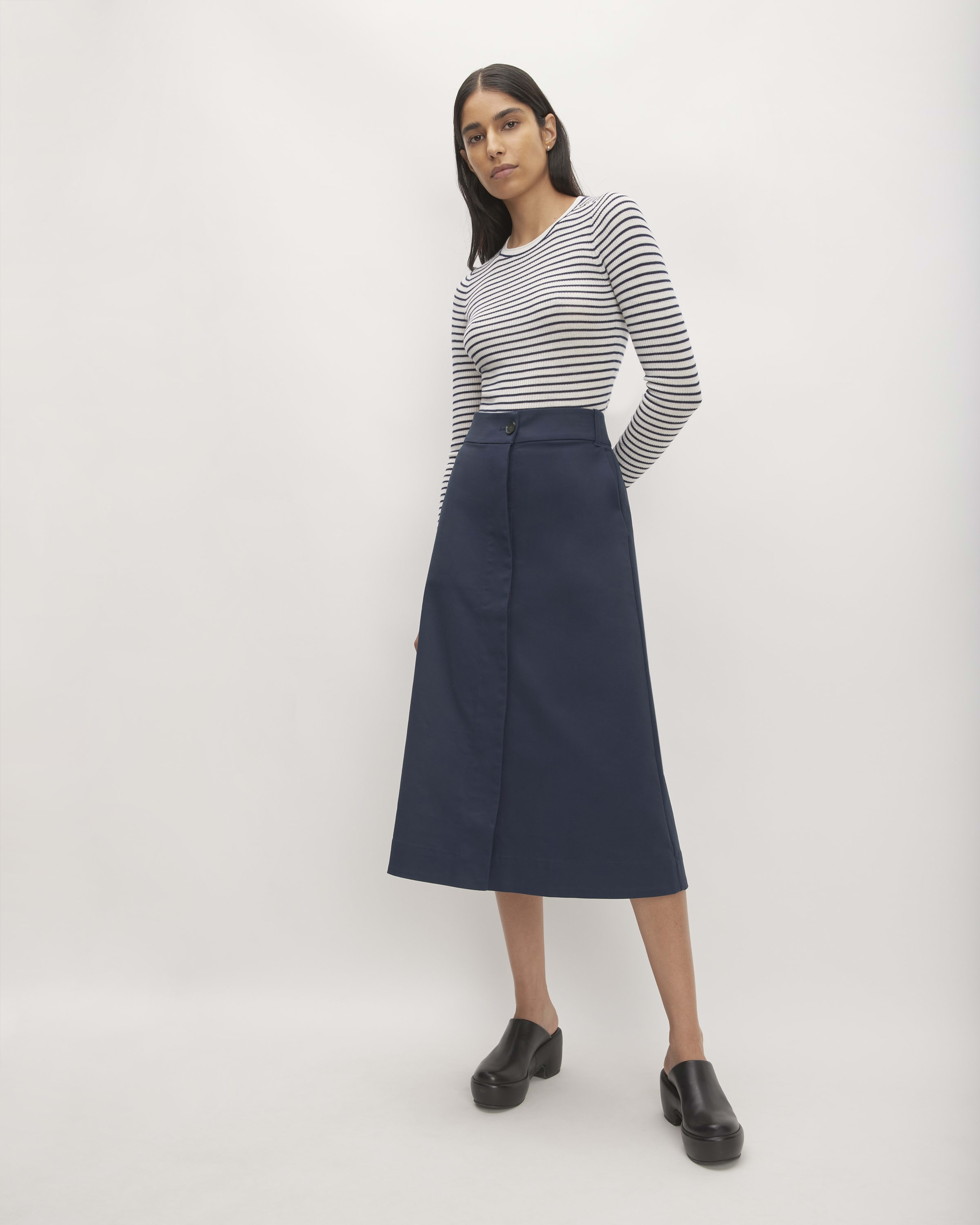 The Structured Cotton A-Line Skirt Navy – Everlane